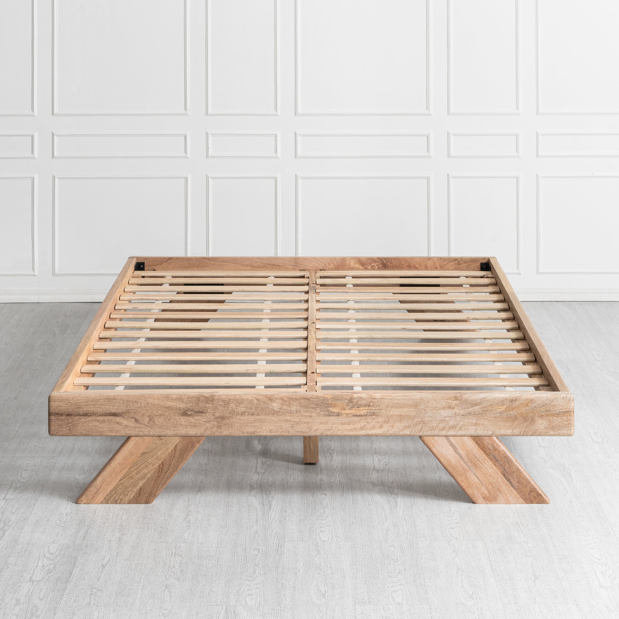 Etna Platform Queen Size Bed – MH London US